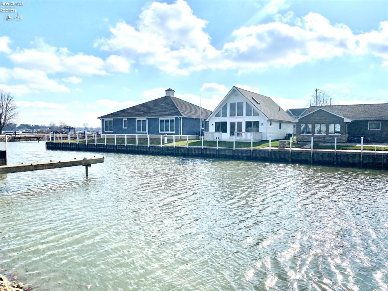 5357 E Port Dr, Port Clinton, OH 43452 | Zillow