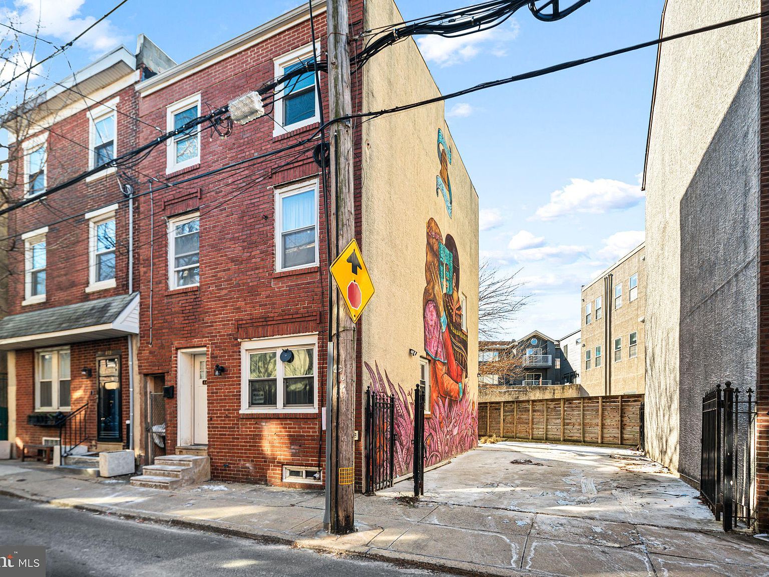 440 Poplar St, Philadelphia, PA 19123 | Zillow