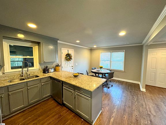 116 Chipley Ln, Greenville, SC 29605 | Zillow
