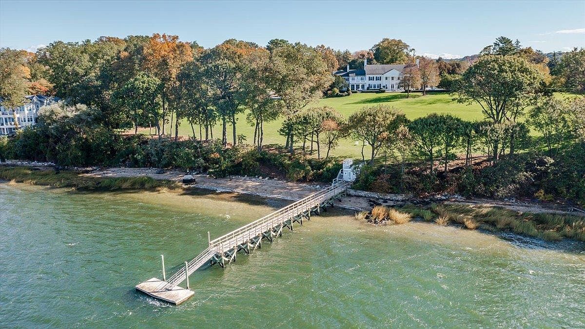 401 Centre Island Rd, Centre Island, NY 11771 | Zillow