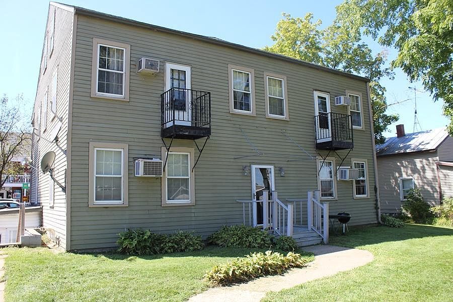 2110 N Main St, Hazel Green, WI 53811 | MLS #1919192 | Zillow