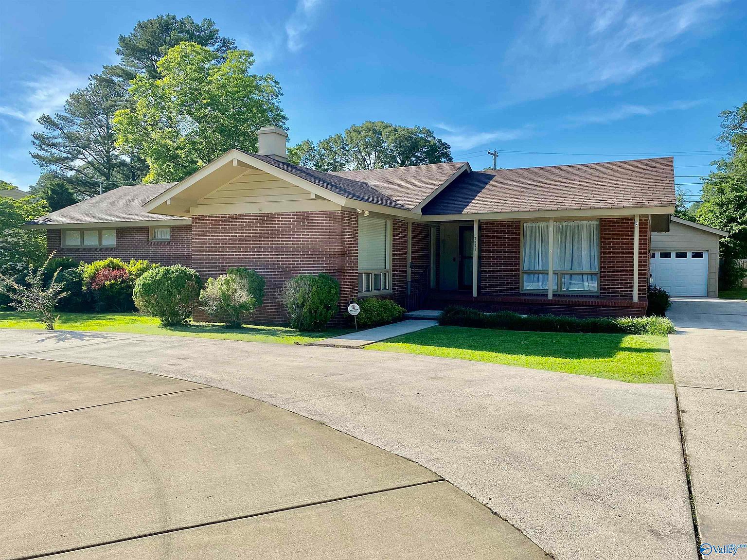 2006 Stratford Rd SE, Decatur, AL 35601 | Zillow