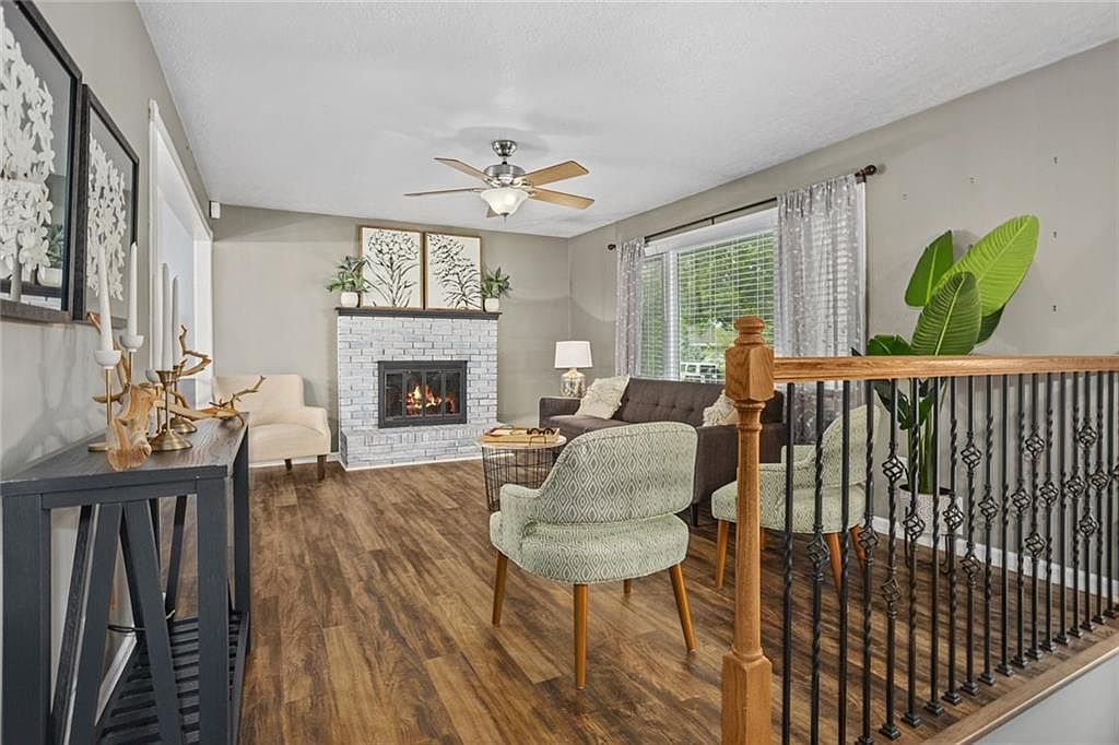 3424 S Hocker Ave, Independence, MO 64055 | Zillow