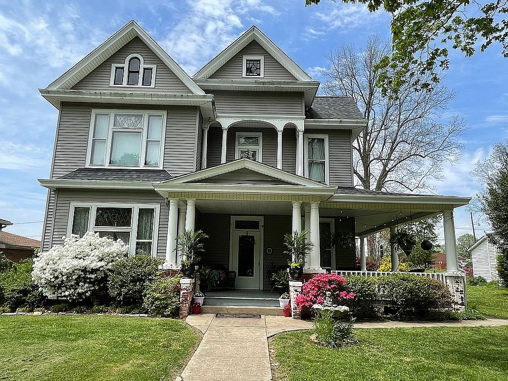 322 S Morgan St, Morganfield, KY 42437 | Zillow