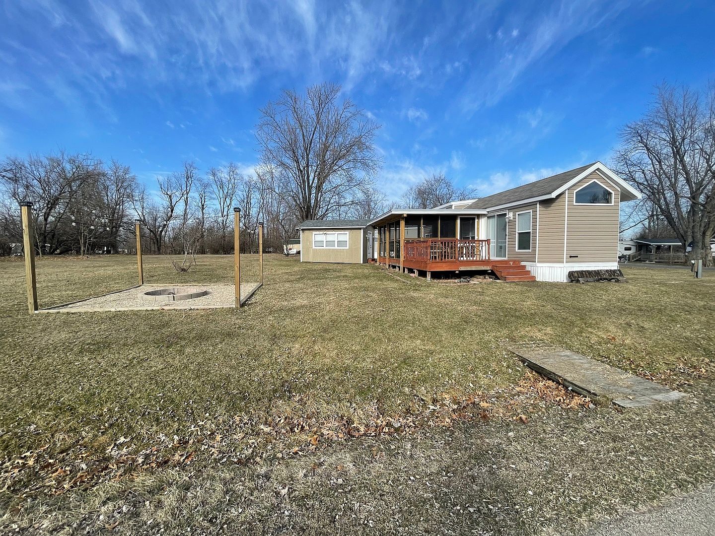 29-379 Woodhaven Lakes, Sublette, IL 61367 | Zillow