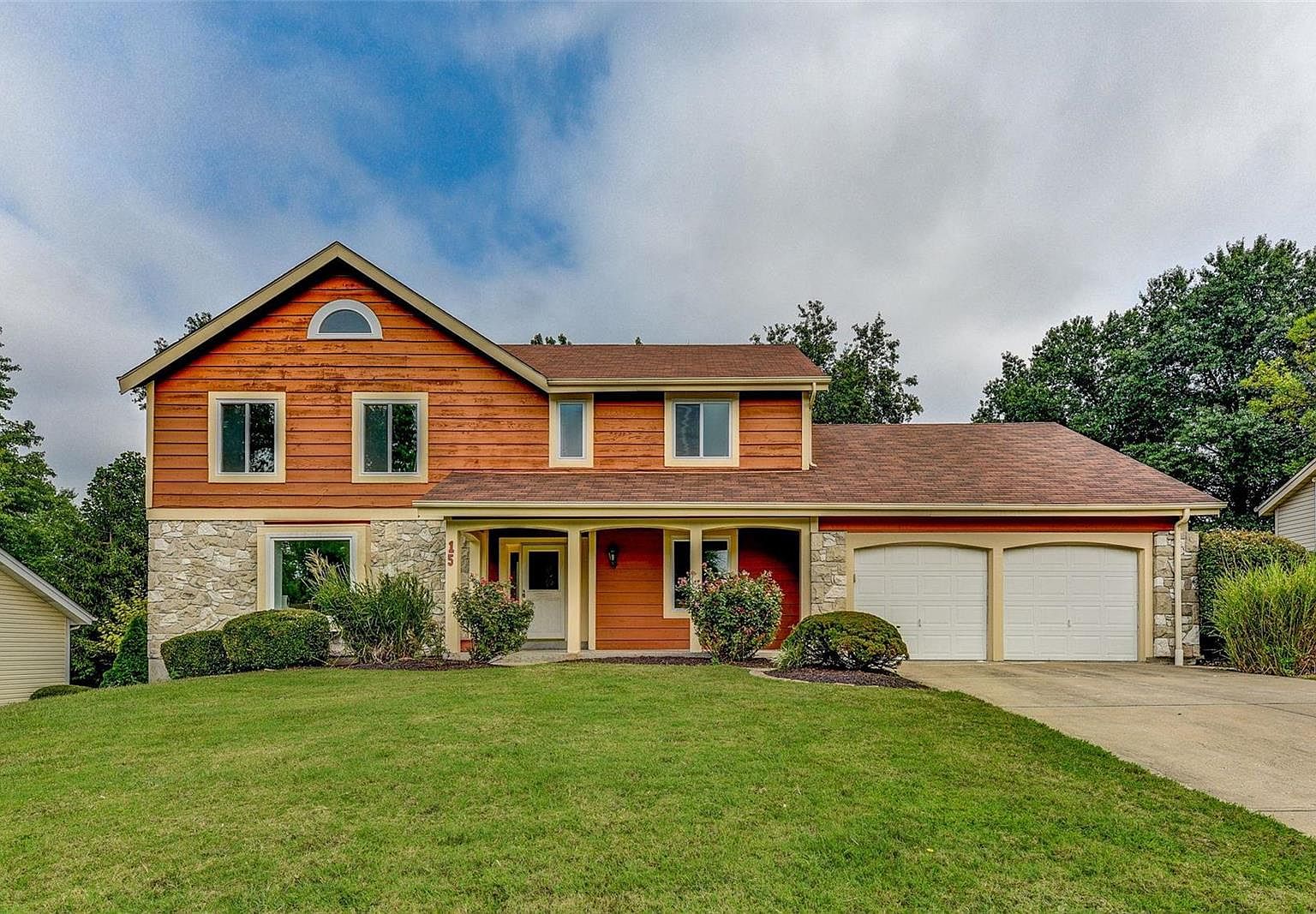 15 Carriage Way W, Saint Peters, MO 63376 | Zillow
