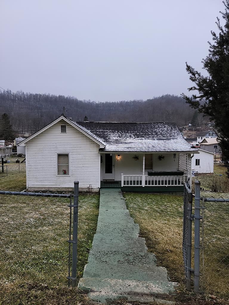 297 3rd St, Lester, WV 25865 | Zillow
