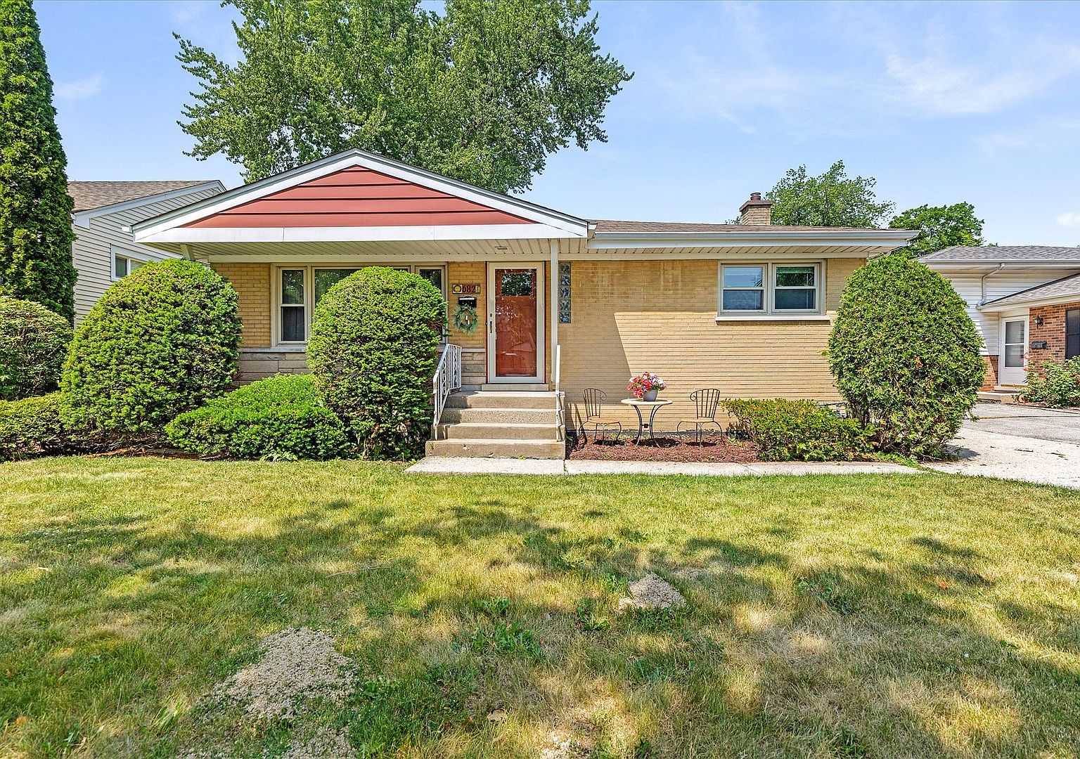682 S Spring Rd, Elmhurst, IL 60126 | Zillow