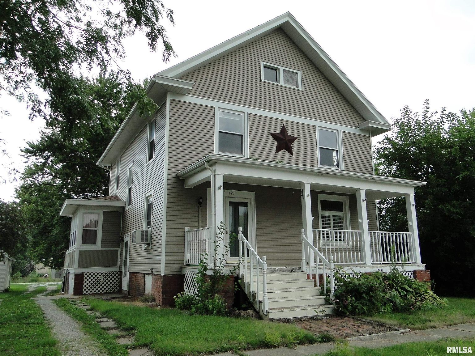 421 W Main St, Adair, IL 61411 | Zillow
