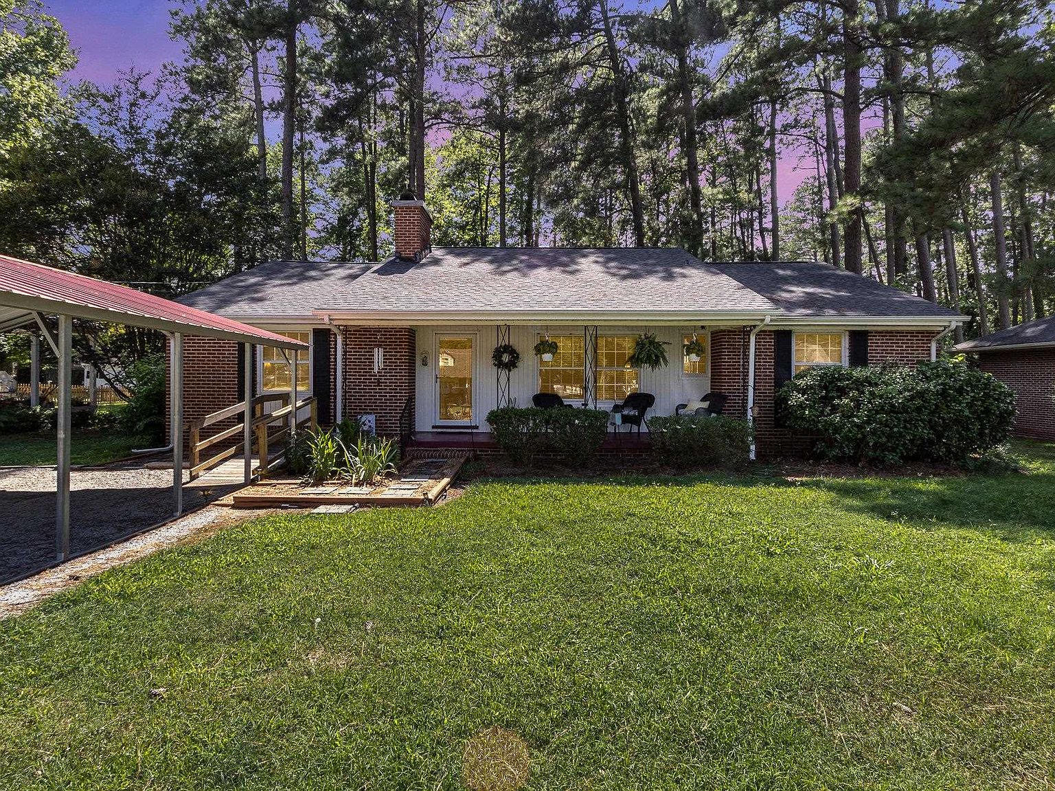 131 Edgewood Dr, Henderson, NC 27536 | Zillow