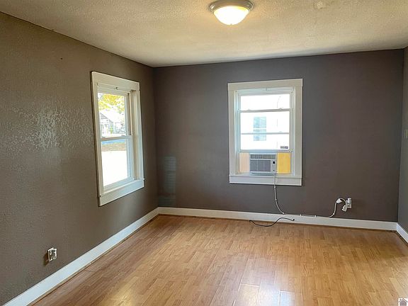 605 Sycamore St, Murray, KY 42071 | MLS #119743 | Zillow