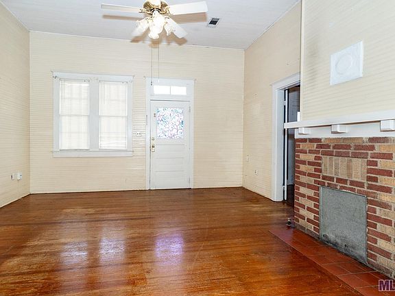 320 Burbridge St, Port Allen, LA 70767 | Zillow