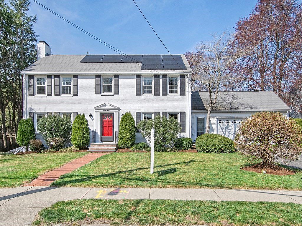 94 Evelyn Rd, Newton, MA 02468 | Zillow