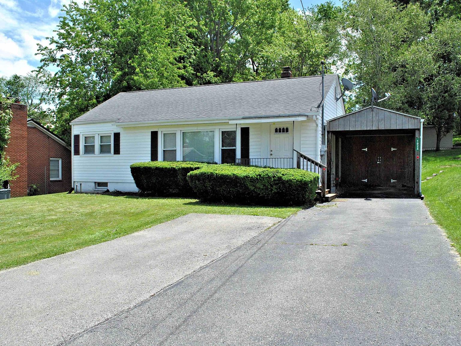 1024 Newbern Rd, Pulaski, VA 24301 | Zillow