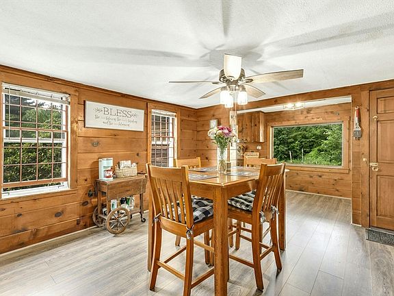 272 Maple Ave, Rutland, MA 01543 | MLS #73255911 | Zillow