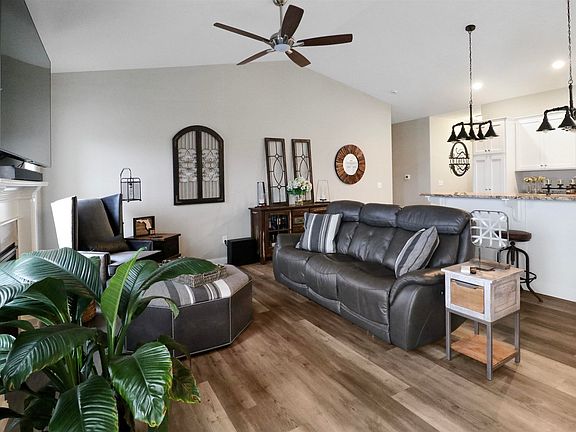 11017 N Woodale Dr, Dunlap, IL 61525 | Zillow