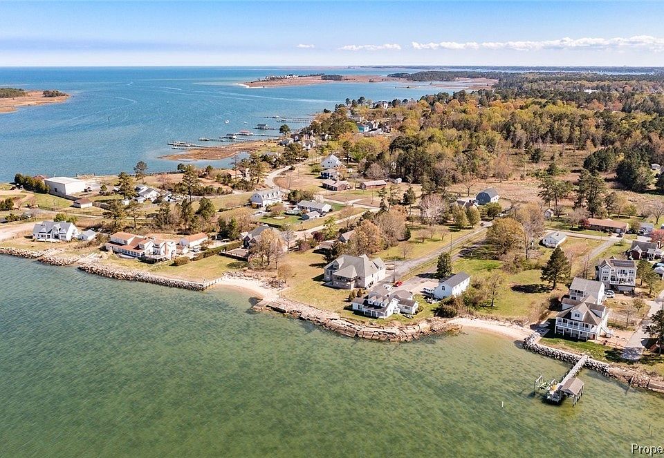 1506 Dandy Loop Rd, Yorktown, VA 23692 | Zillow