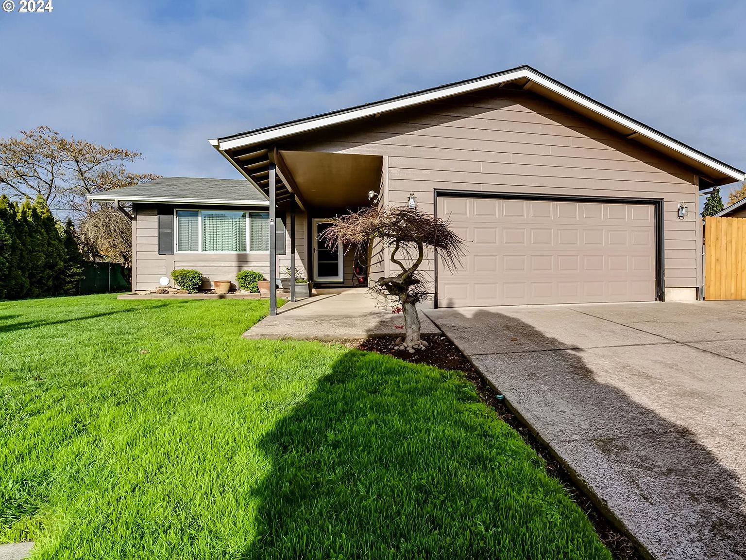 1482 T St, Springfield, OR 97477 | MLS #24193369 | Zillow