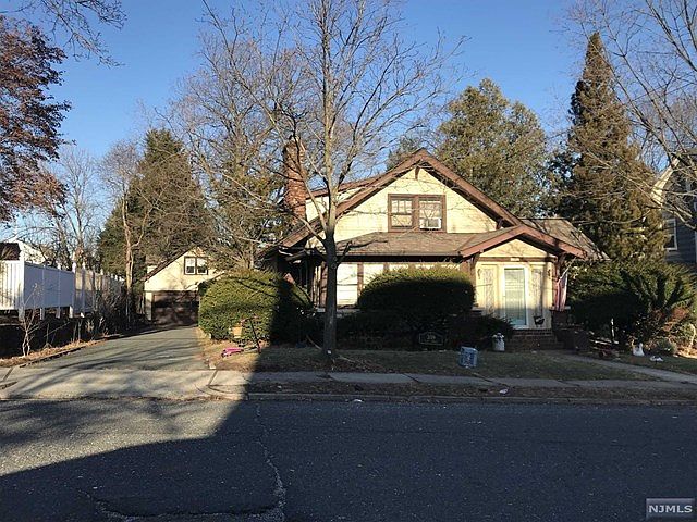 309 Henry St, Hasbrouck Heights, NJ 07604 | Zillow