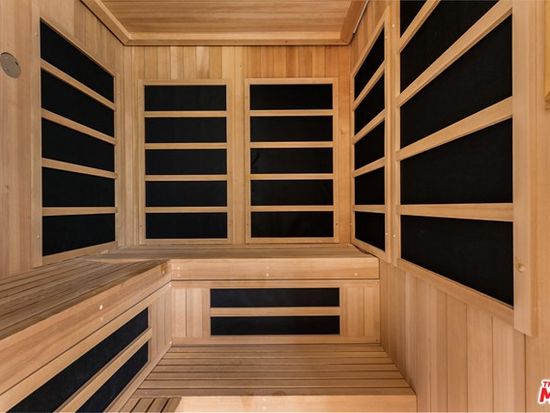 1007 Napoli Dr, Pacific Palisades, CA 90272 | MLS #21719400 | Zillow