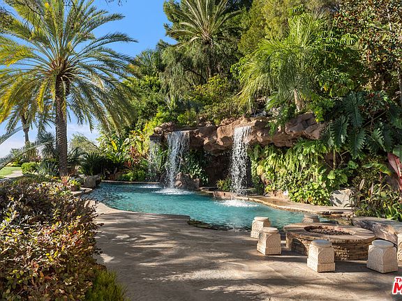 10066 Cielo Dr, Beverly Hills, CA 90210 | MLS #21-112525 | Zillow