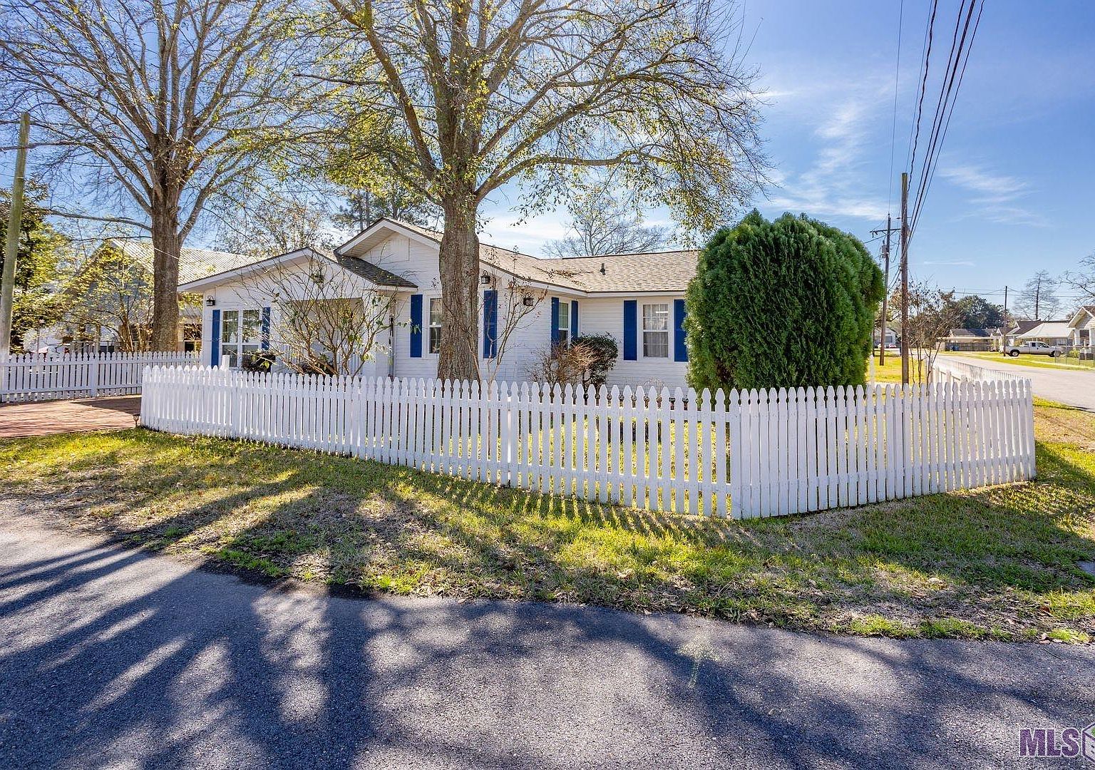 361 Burbridge St, Port Allen, LA 70767 | Zillow