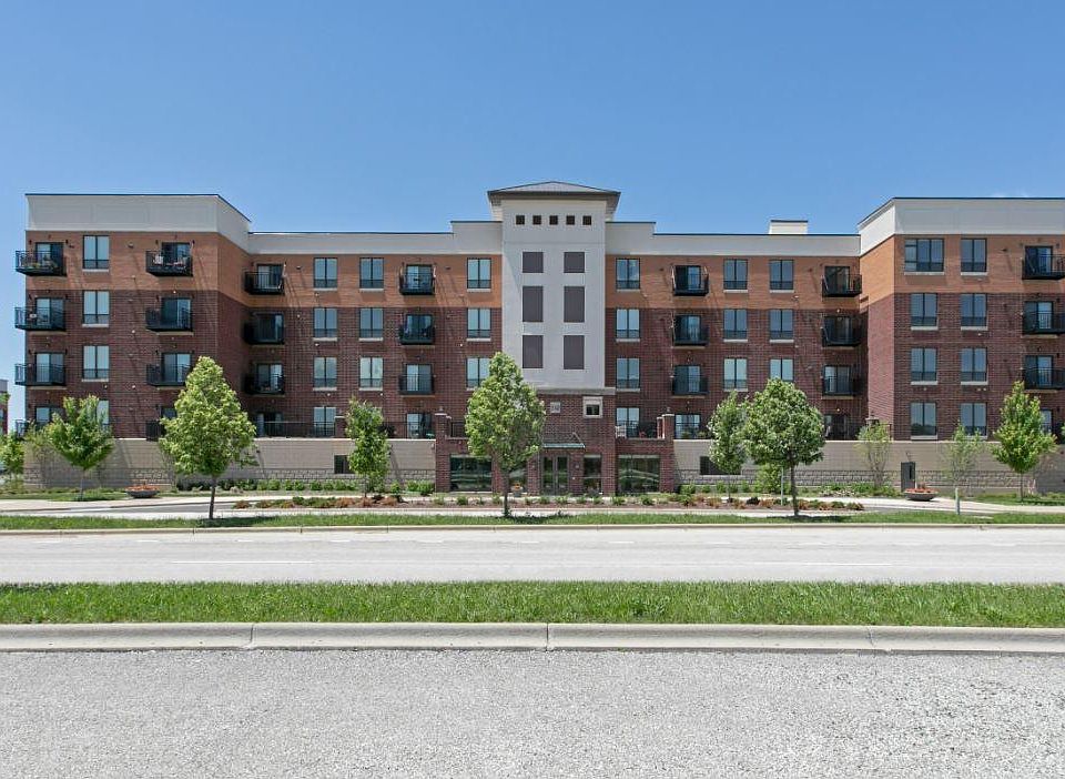 1010 Station Blvd, Aurora, IL 60504 | Zillow