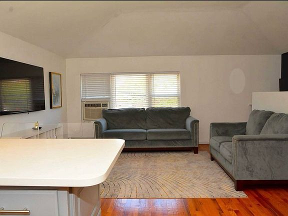 16118 140th Ave FLOOR 2, Jamaica, NY 11434 | Zillow