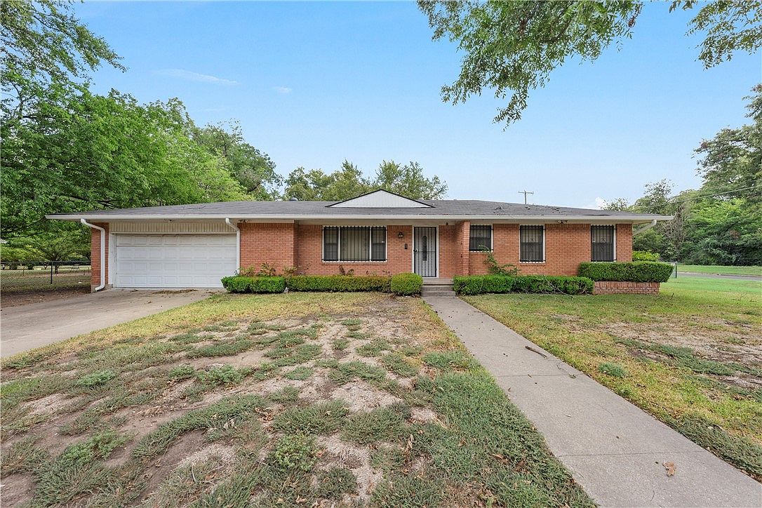 901 Dallas St, Waco, TX 76704 | Zillow