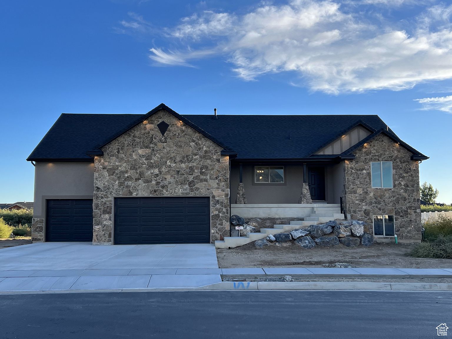 3805 N 2550 W, Farr West, UT 84404 | MLS #1982527 | Zillow