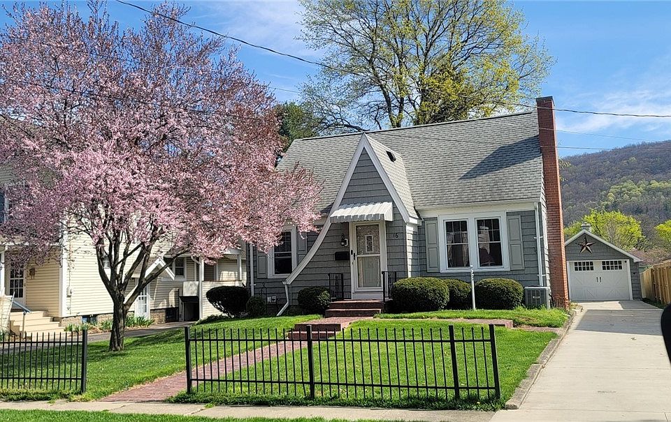 16 N Elizabeth St, Dansville, NY 14437 | Zillow