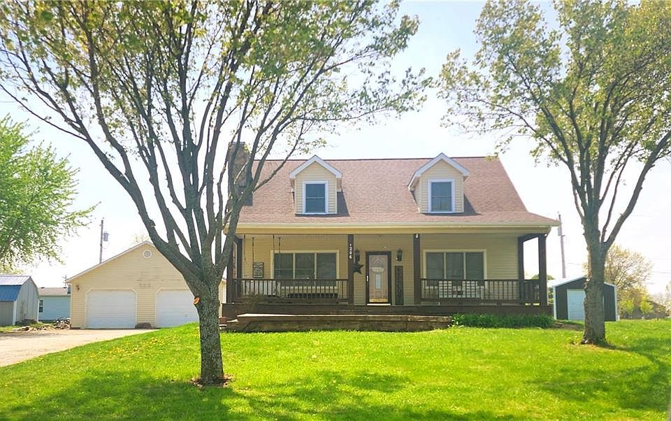 1206 Lake St, Gallatin, MO 64640 | MLS #2432953 | Zillow