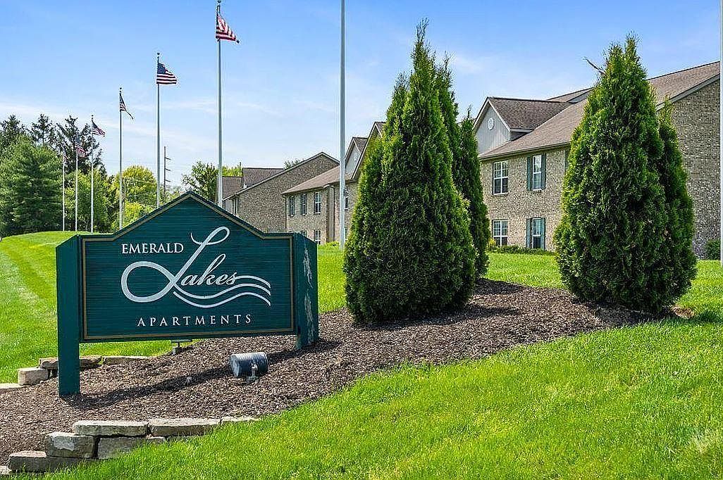 4957 Emerald Lakes Blvd #4957, Powell, OH 43065 | Zillow