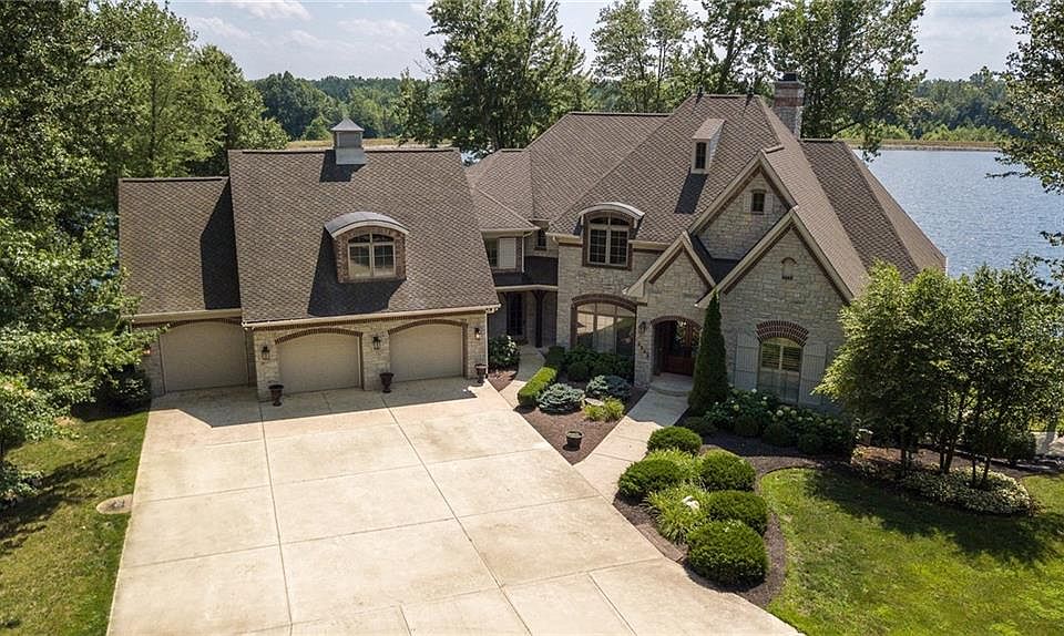 5865 W Carr Hill Rd, Columbus, IN 47201 | Zillow
