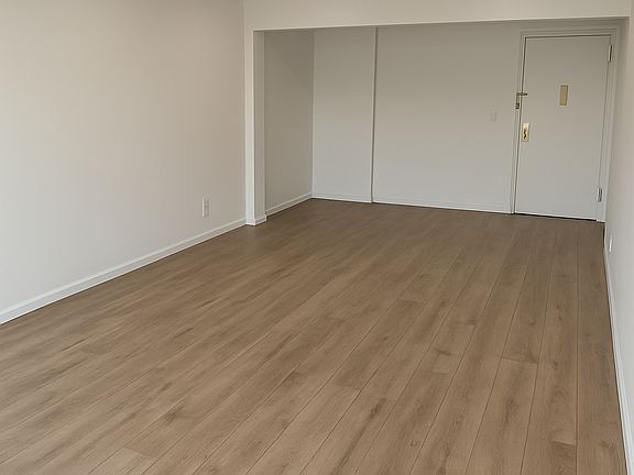 52-17 69th St #4G, Maspeth, NY 11378 | Zillow