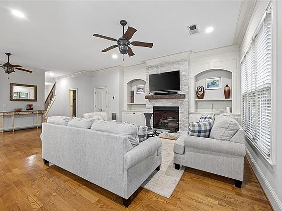 6273 Clapham Ln, Johns Creek, GA 30097 | MLS #7693834 | Zillow