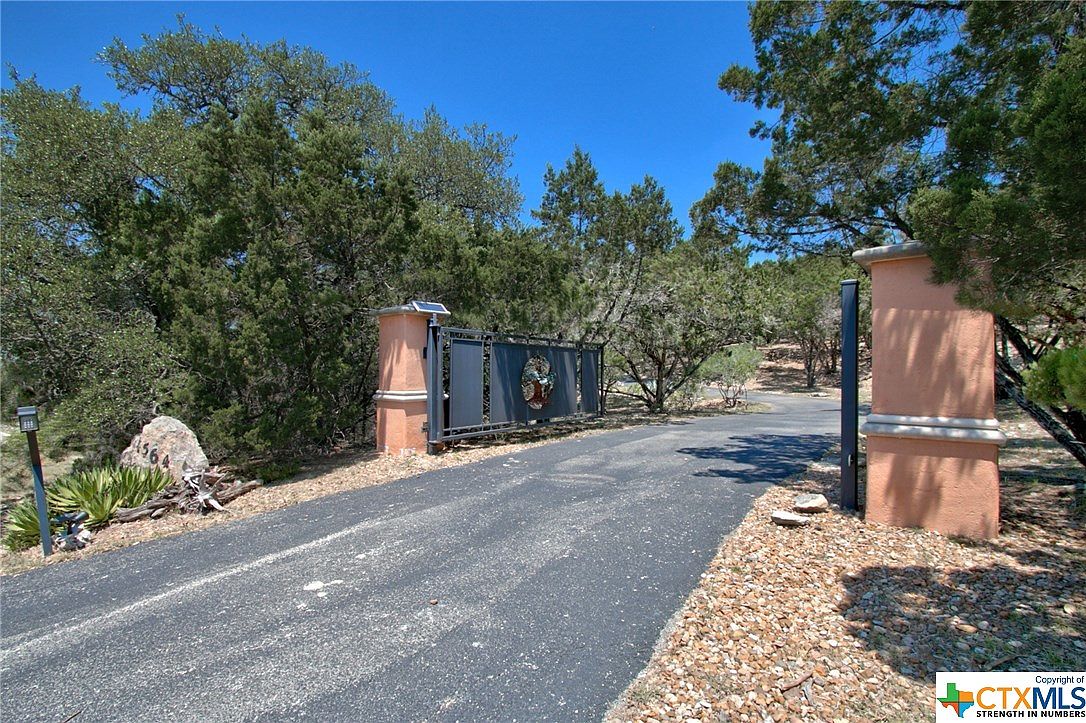 1564 Crossbow Dr, Canyon Lake, TX 78133 | Zillow