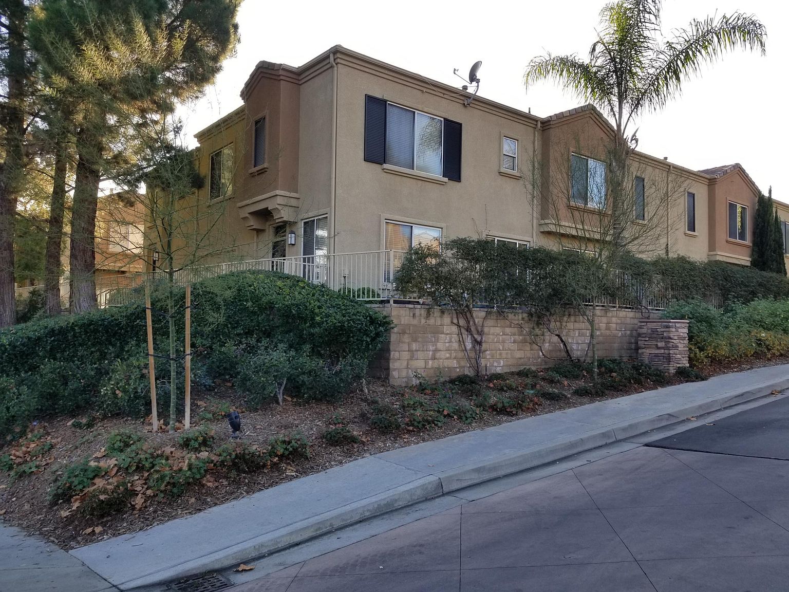 26925 Hillsborough Pkwy UNIT 95, Santa Clarita, CA 91354 | Zillow