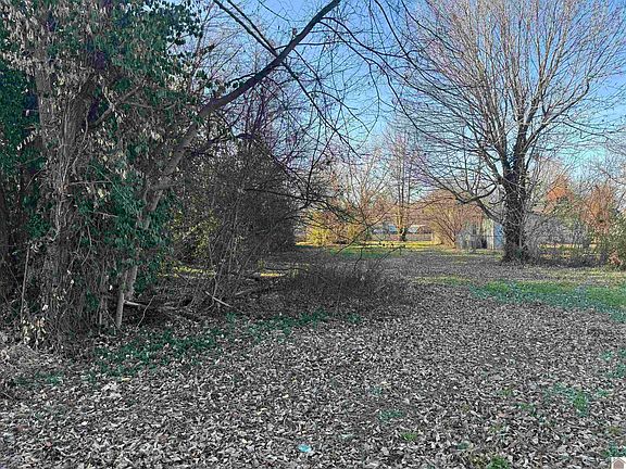 1020 Finley St, Paducah, KY 42001 | Zillow