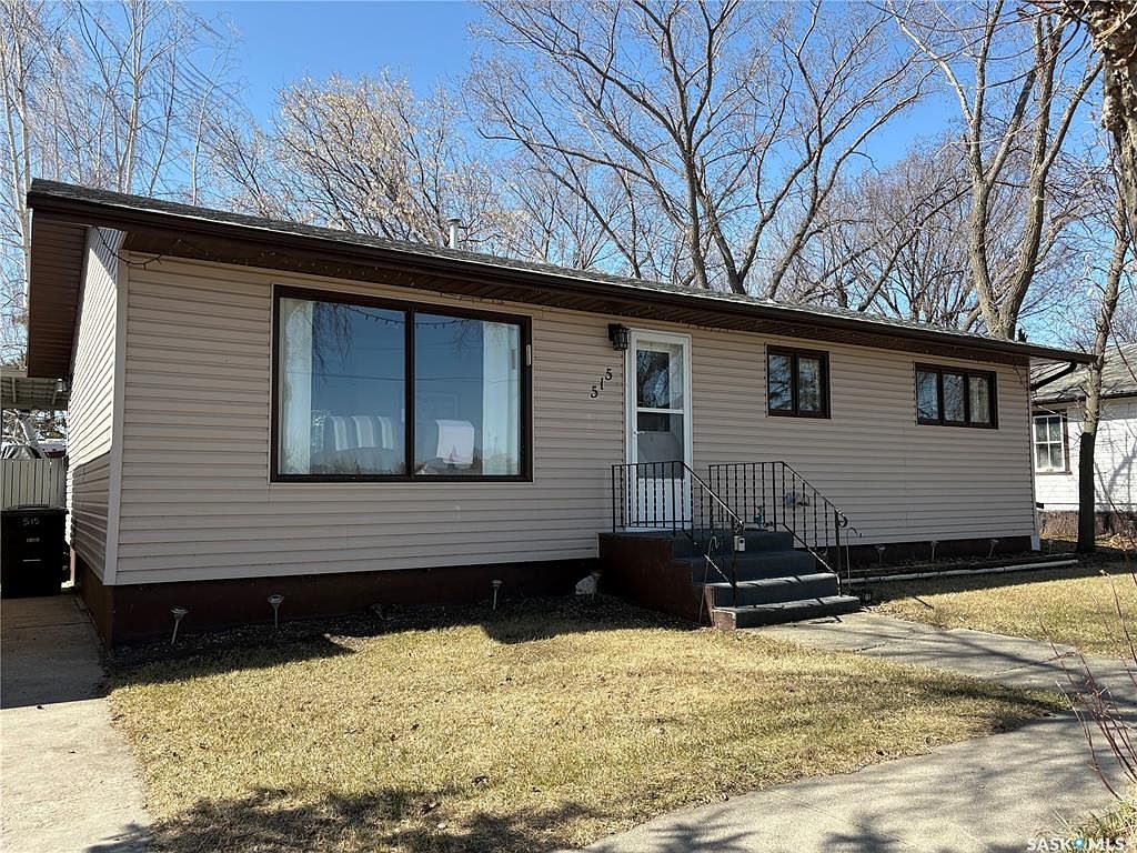 515 RAILWAY AVENUE S, Bruno, SK S0K 0S0 | MLS #SK003786 | Zillow