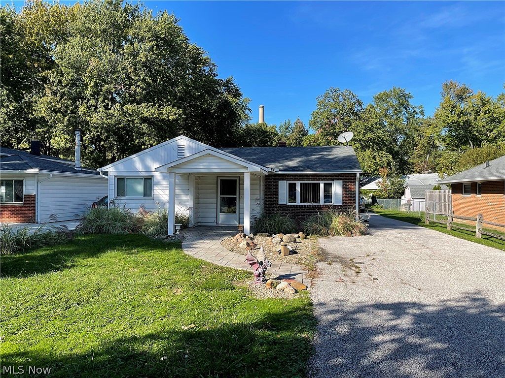34883 Lake Shore Blvd, Timberlake, OH 44095 | Zillow