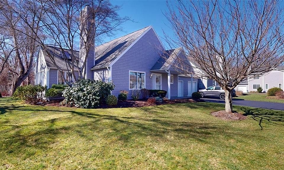 28 Riverdell Dr, Saunderstown, RI 02874 | Zillow