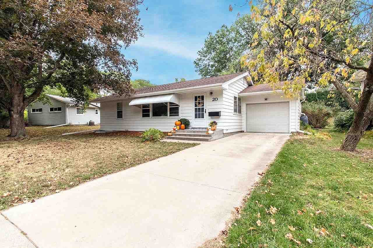 20 Brookfield Dr, Iowa City, IA 52245 | Zillow