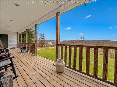 52 Homestead Rd, Lesage, WV 25537 | Zillow