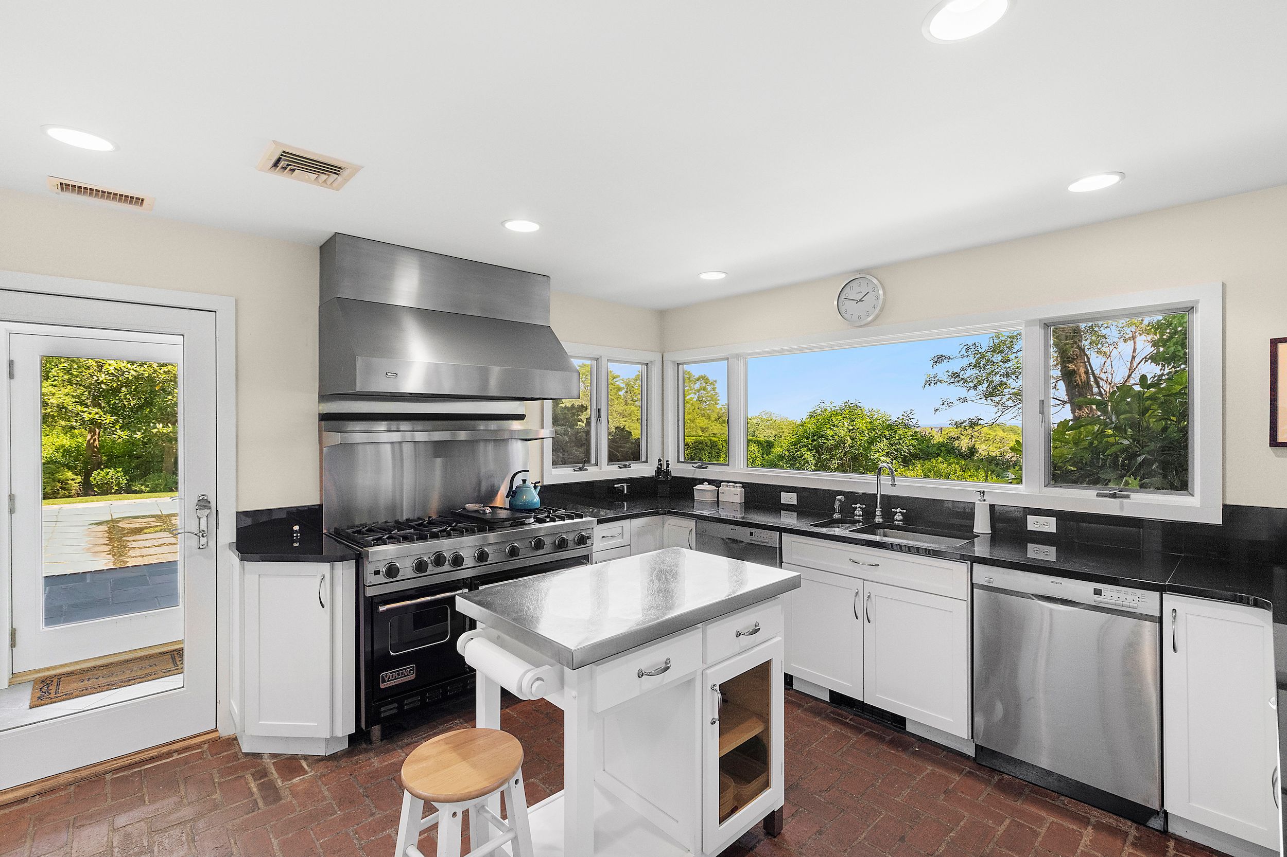 26619 Main Rd, Orient, NY 11957 | Out East