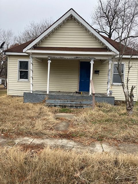 310 N Heggie St, Charleston, MO 63834 | Zillow