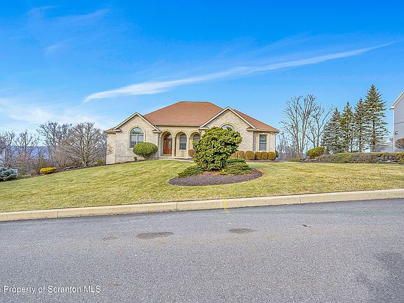 327 Glenmaura Dr, Moosic, PA 18507 | MLS #SC260178 | Zillow