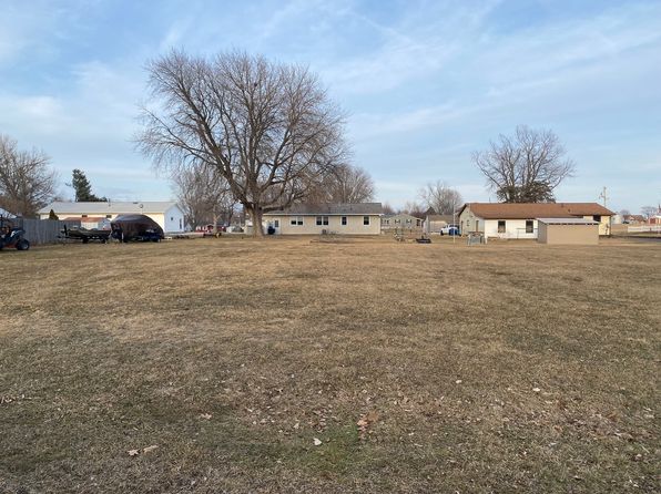 Albany IL Real Estate - Albany IL Homes For Sale | Zillow