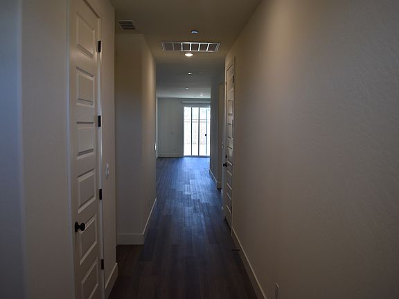 399 Gallaway Ct, Los Banos, CA 93635 | Zillow