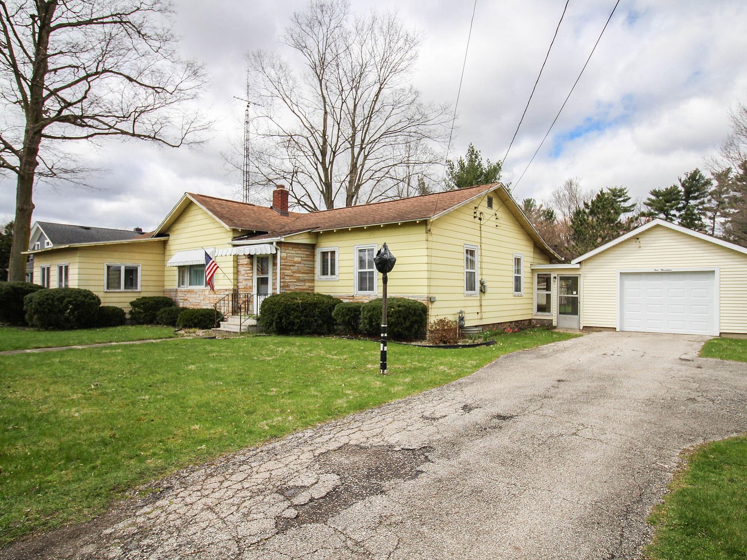 119 E Market St, Centreville, MI 49032 | Zillow